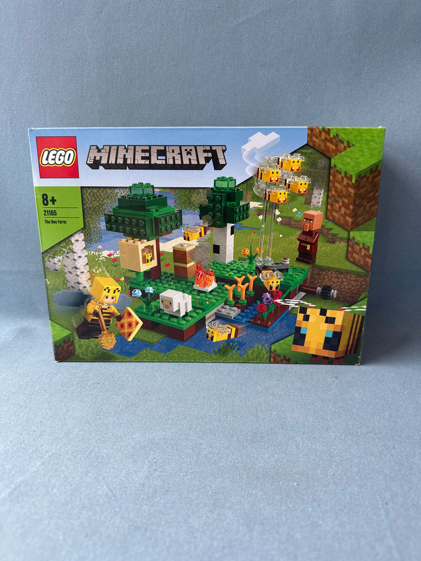 LEGO Minecraft. The Bee Farm. 21165 (used) – Brick Evolution